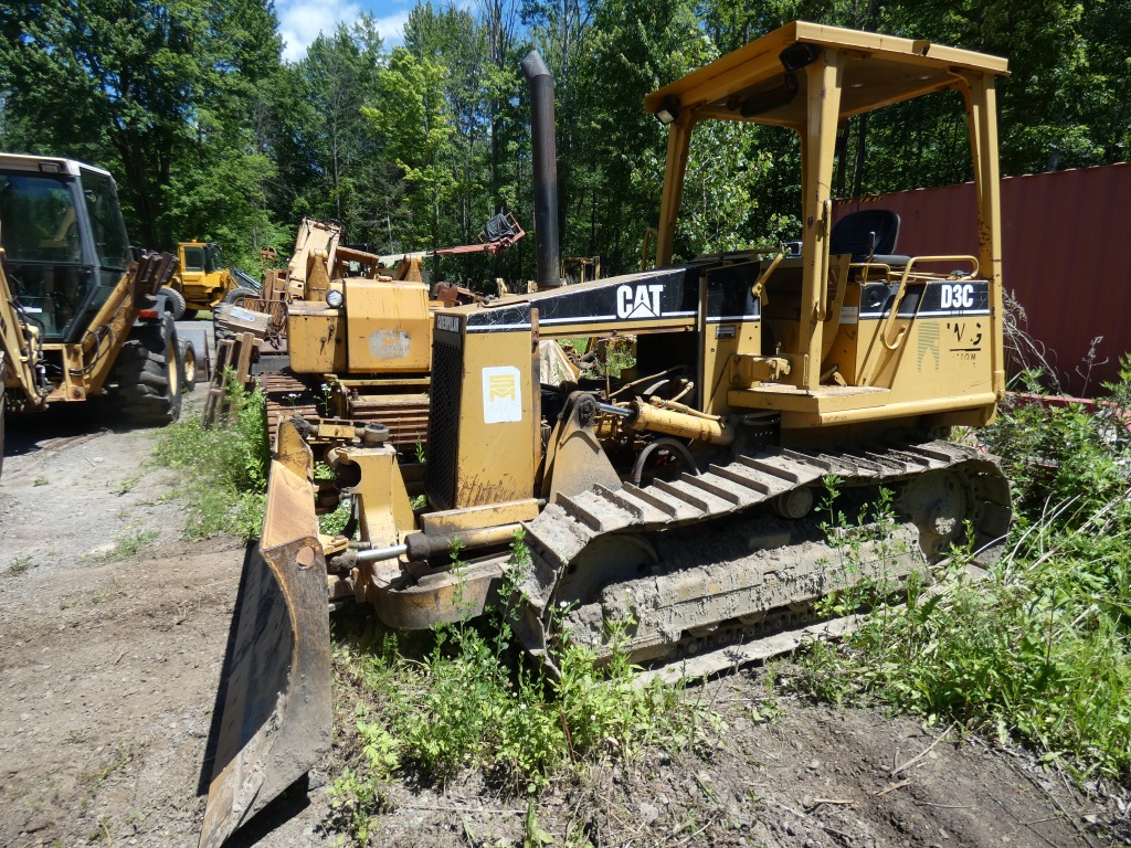 Caterpillar D3C Series III – Construction Parts HQ